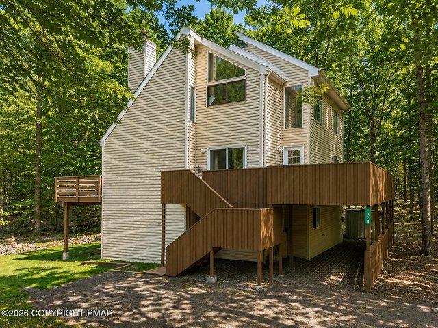 1328 Kensington Dr, East Stroudsburg, PA 18301