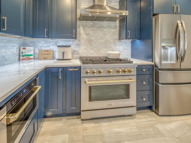 1328 Lake Victoria Dr, Lake Worth Beach, FL 33461 | MLS #B26008