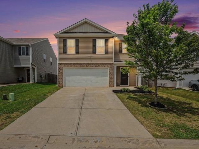 1328 Ledsham Ct, Greer, SC 29651