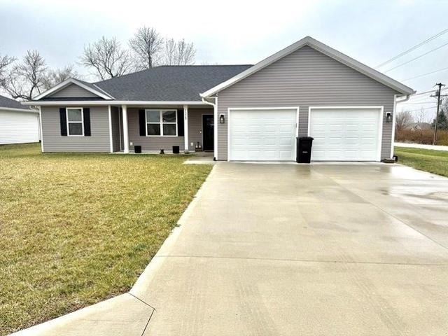 1328 W 19th St, Maryville, MO 64468