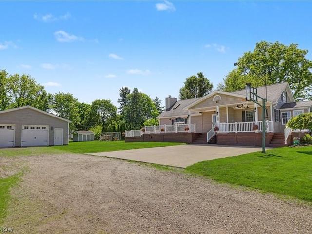 13292 Fairland St NW, Massillon, OH 44647