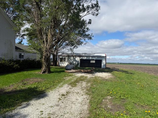 1329 N 1000 East Road