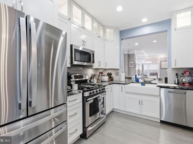1329 N Barton St, Arlington, VA 22201 | MLS #VAAR2071 | Compass