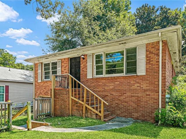 1329 Nash Road NW