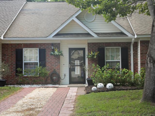1329 Old Tabby Lane
