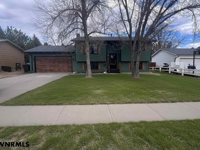 1329 Buchfinck Ave, Alliance, NE 69301