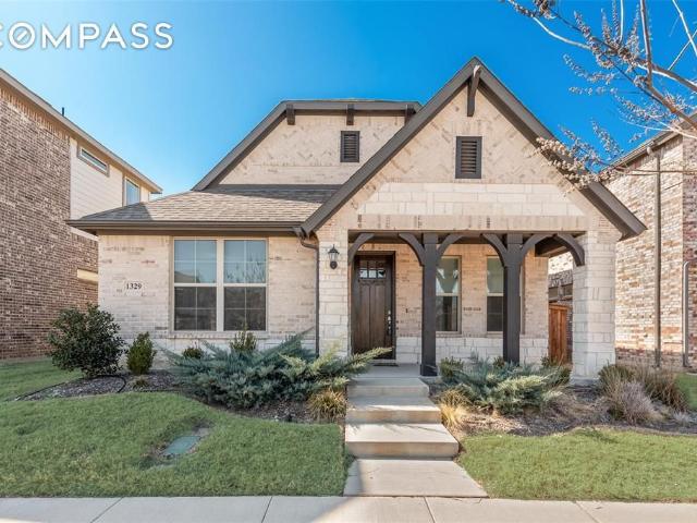 1329 Buckeye Trl, Garland, TX