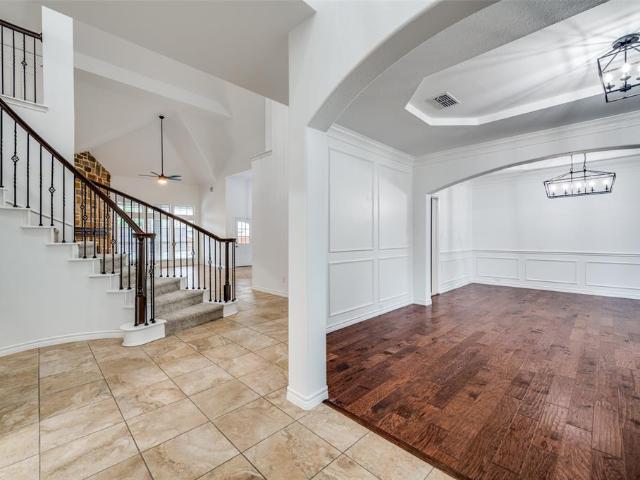 1329 Bateman Lane