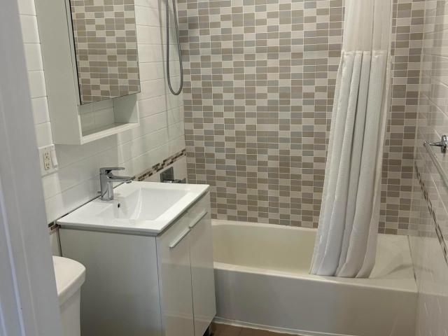 1329 E 17th Street 4B