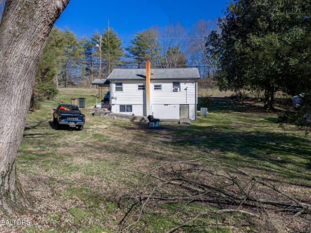 1329 Francis Rd
