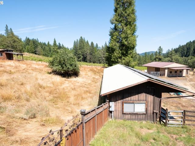 1329 larson rd
