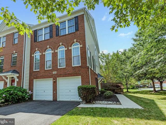 1329 Peppertree Ct, Crofton, MD 21114