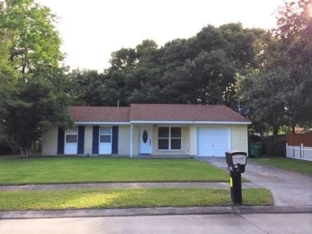 1329 Westlawn Dr, Slidell, LA 70460