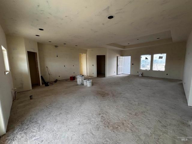 1329 18th Ave E