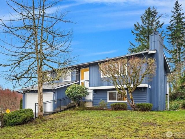 13203 SE 164th St, Renton, WA 98058