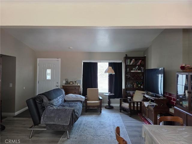 13200 13 Wentworth St, Arleta, CA 91331 | MLS #SR26038 | Compass