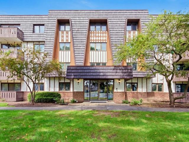 13200 W Heiden Cir Unit 2301, Lake Bluff, IL 60044