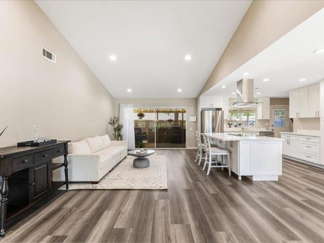 13201 Village 13