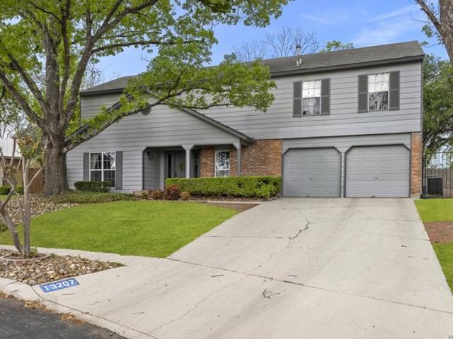 13207 De La Vista St, San Antonio, TX 78233