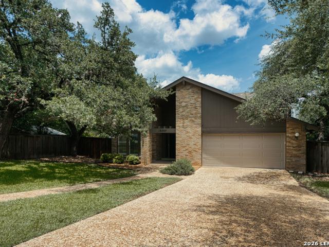 13207 N Hunters Cir