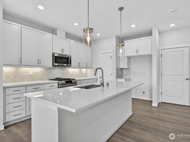 13205 NE 127th Way, Unit D, Kirkland, WA 98034 | Compass