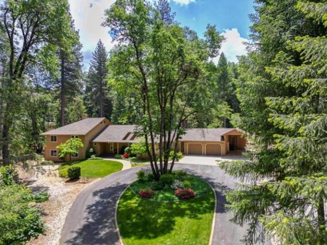 13205 Redwood Pl, Nevada City, CA 95959