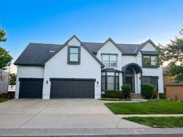 13206 Noland St, Overland Park, KS 66213
