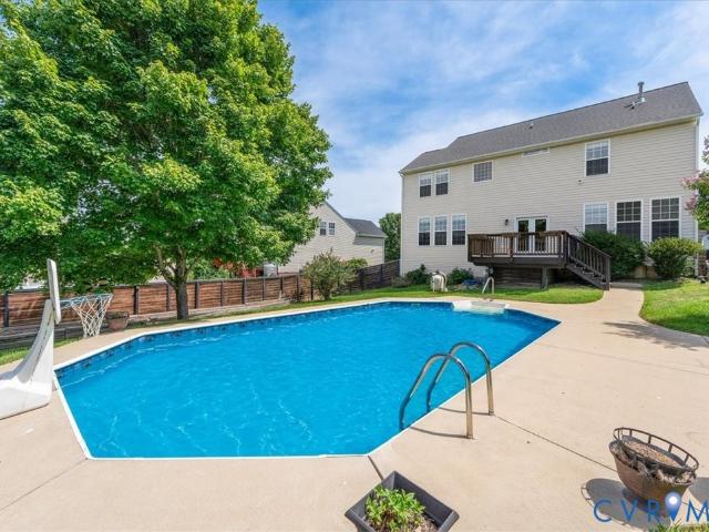 13206 Stockleigh