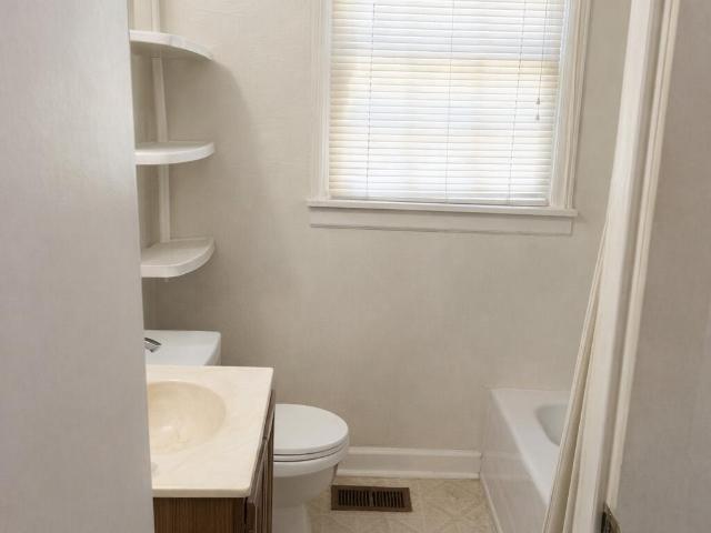 1320 Maplewood