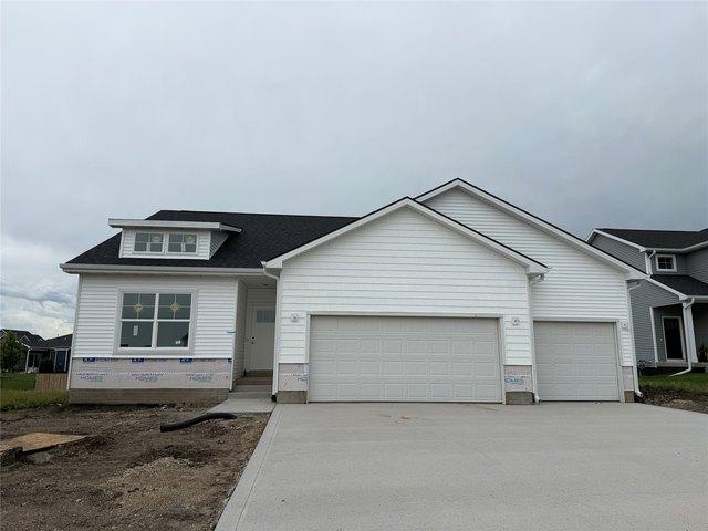 1320 NW Yorktown Dr, Waukee, IA 50263