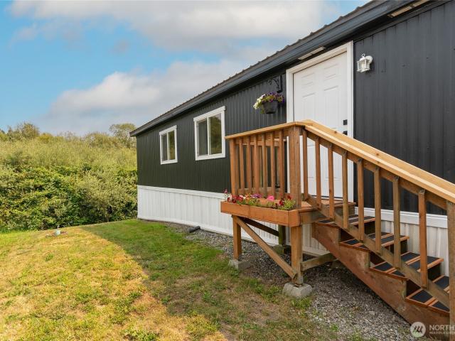 1320 N Oak Harbor Street # 190