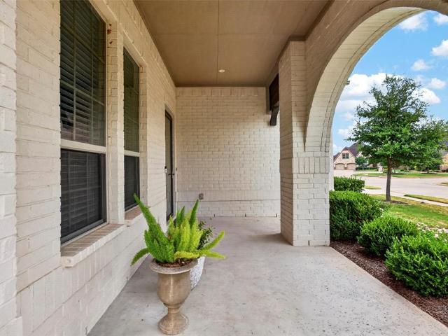 1320 Amsterdam Court