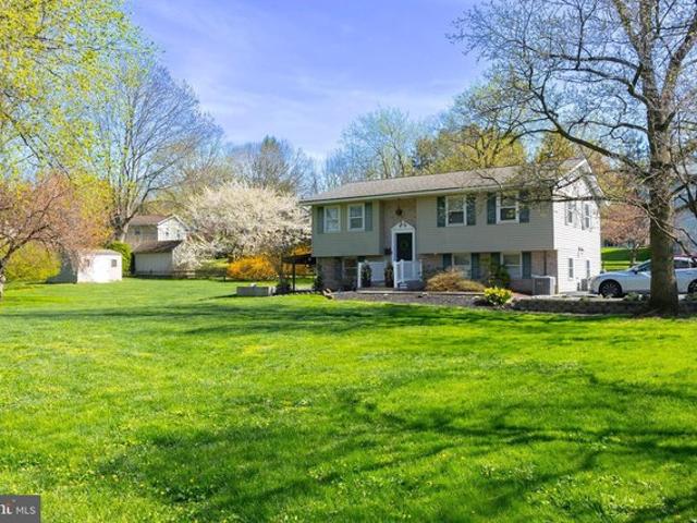 1320 Belle Valley Rd, Lancaster, PA 17603