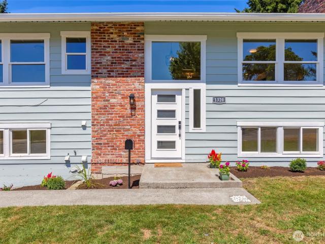 1320 Bradley Street