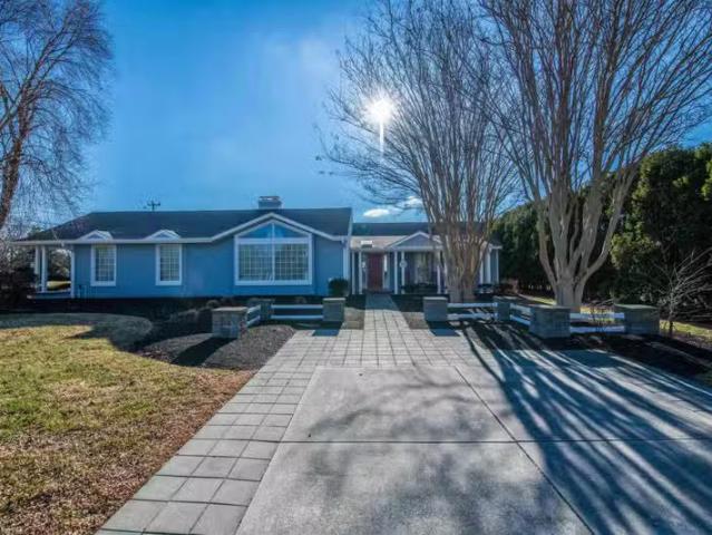 1320 CAPE MAY AVE, CAPE MAY, NJ 08204 Single Family Residence.