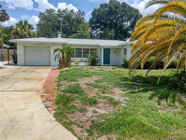 1320 Dixie Ln S, South Pasadena, FL 33707