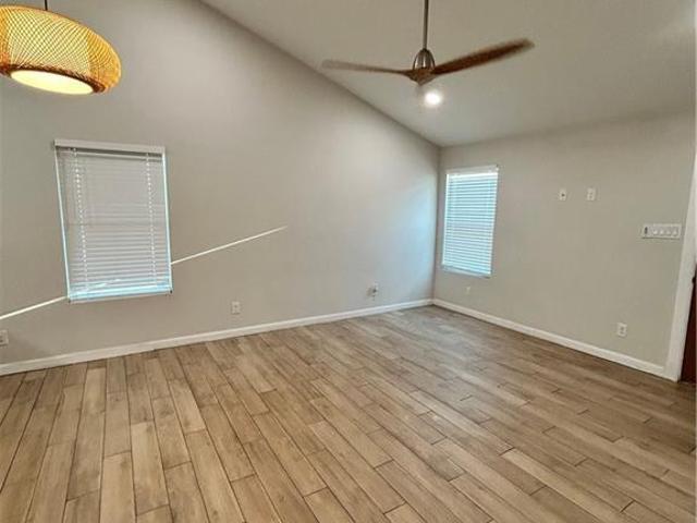 1320 E Iris Avenue 3