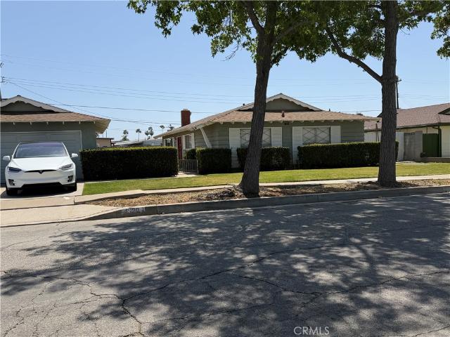 1320 E Trenton Ave, Orange, CA 92867 | MLS #PW26083 | Compass