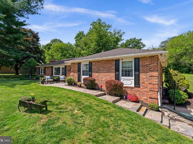1320 Gunston Road
