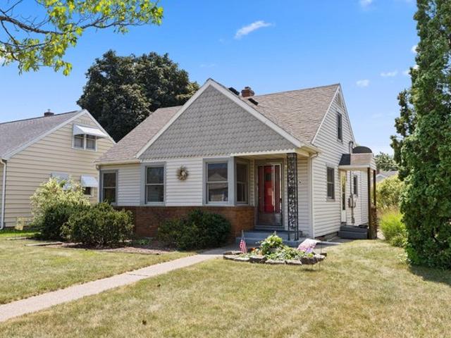 1320 Hyde Ave, La Crosse, WI 54601