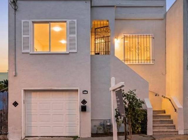 1320 Hawes St, San Francisco, CA 94124