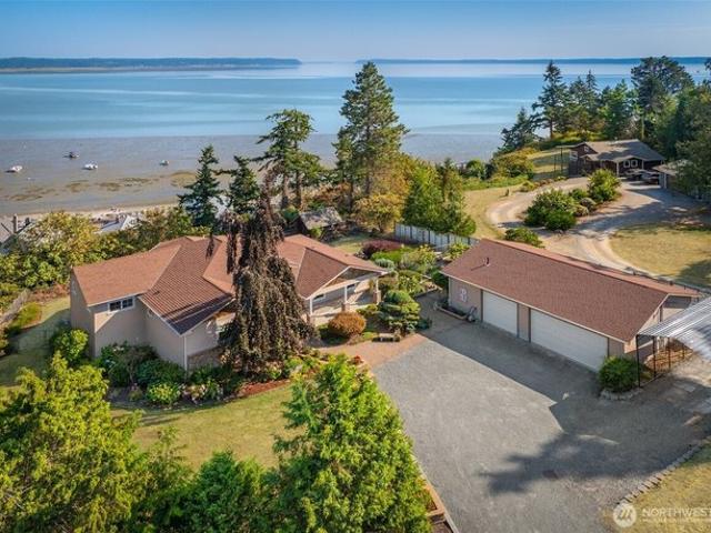 1320 Juniper Beach Rd, Camano Island, WA 98282