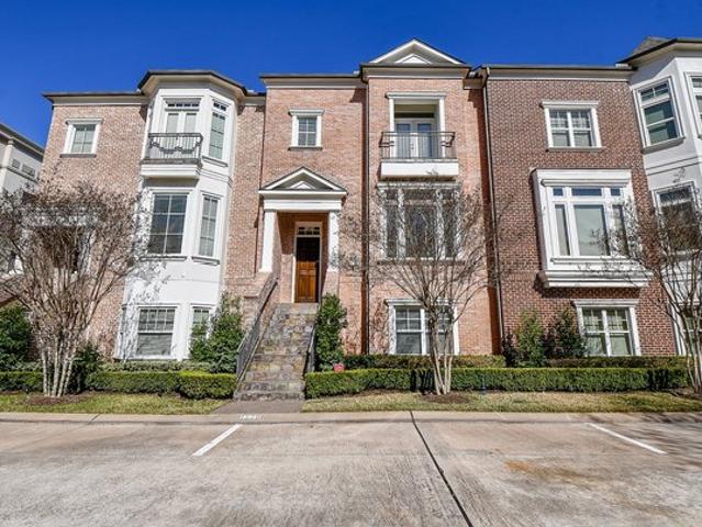 1320 Lake Pointe Pkwy, Sugar Land, TX 77478