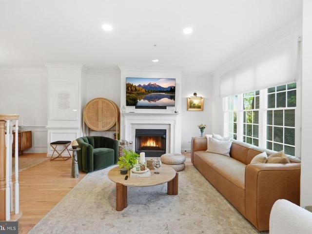 1320 Lessard Lane