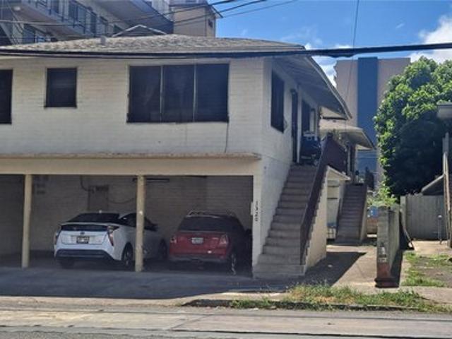 1320 Pensacola St, Honolulu, HI 96814