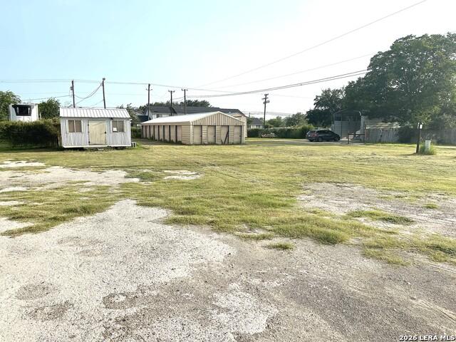 1320 S Highway 281 Bus Taylor