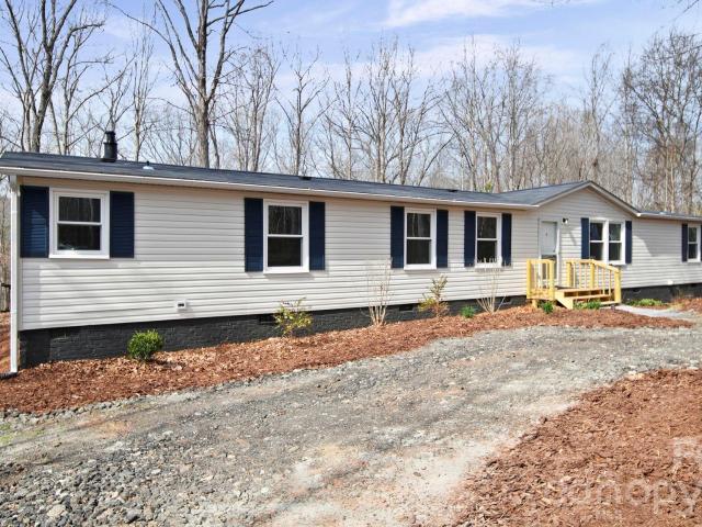 1320 Smith Woods Ln, Hickory Grove, SC 29717 | MLS #4348 | Compass