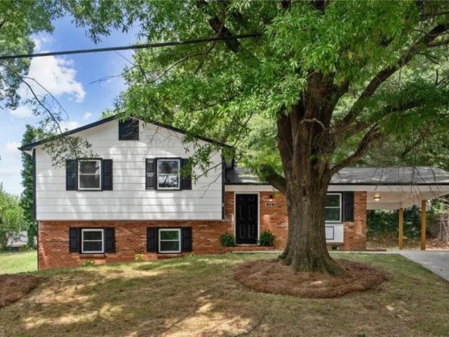 1320 Underwood Ave, Winston Salem, NC 27105