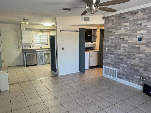 1320 W 3rd Street # Apt 2
