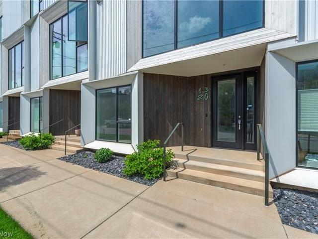 1320 W 58th St, Cleveland, OH 44102